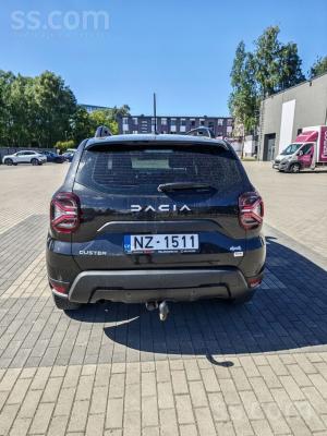 Black Dacia Duster 2024 in Riga, with an engine capacity of 1.50 L and mileage of 91 thousand km for 17500 €, photo 5 on AUTOMOTO.COM.LV