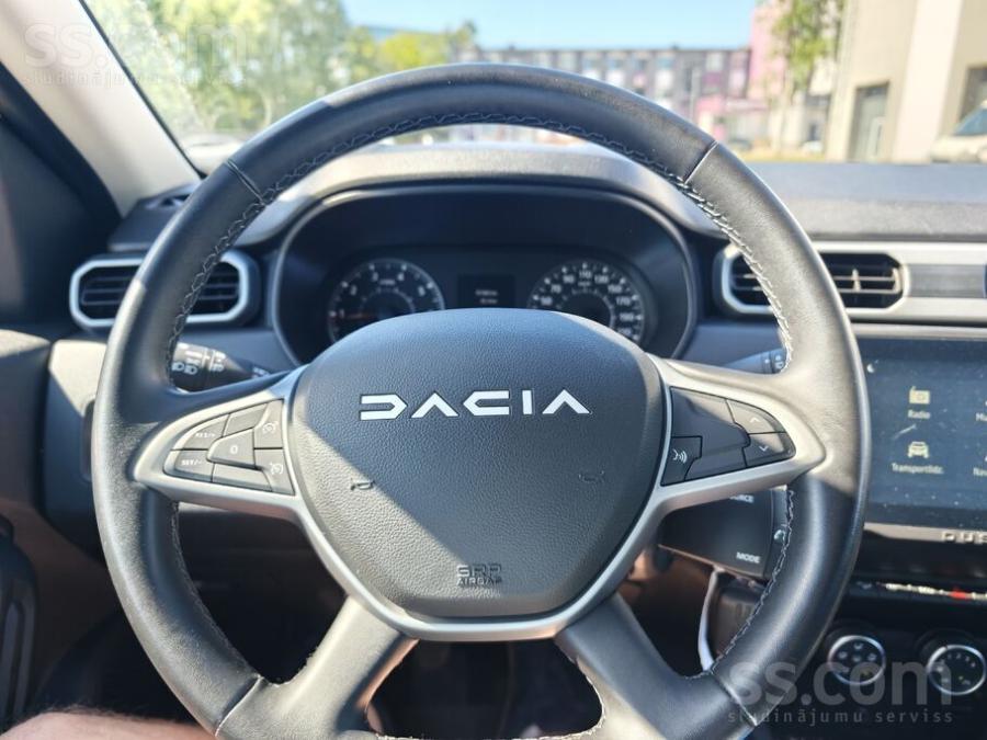 Black Dacia Duster 2024 in Riga, with an engine capacity of 1.50 L and mileage of 91 thousand km for 17500 €, photo 11 on AUTOMOTO.COM.LV