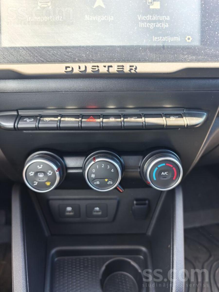Black Dacia Duster 2024 in Riga, with an engine capacity of 1.50 L and mileage of 91 thousand km for 17500 €, photo 14 on AUTOMOTO.COM.LV
