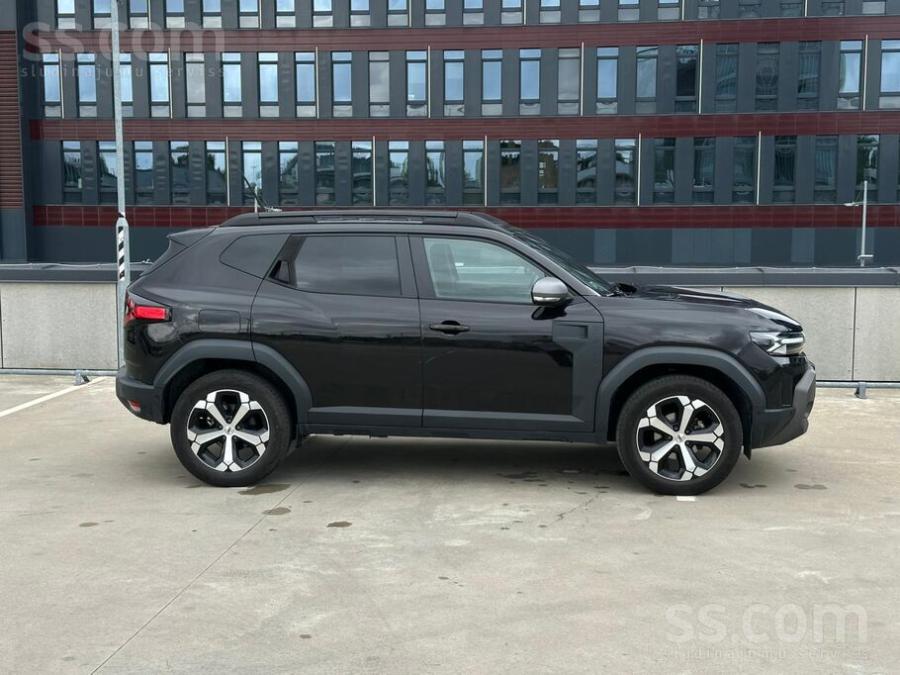 Melns Dacia Duster 2024 Rīga, ar dzinēja tilpumu 1.00 L un nobraukumu 20 tūkst. km par 21900 €, foto 4 vietnē AUTOMOTO.COM.LV