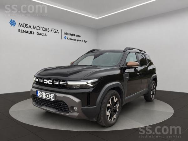 Black Dacia Duster 2025 in Riga, with an engine capacity of 1.20 L and mileage of 34 thousand km for 19595 €, photo 4 on AUTOMOTO.COM.LV