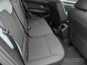 Melns Dacia Duster 2025 Rīga, ar dzinēja tilpumu 1.20 L un nobraukumu 34 tūkst. km par 19595 €, foto 14 vietnē AUTOMOTO.COM.LV