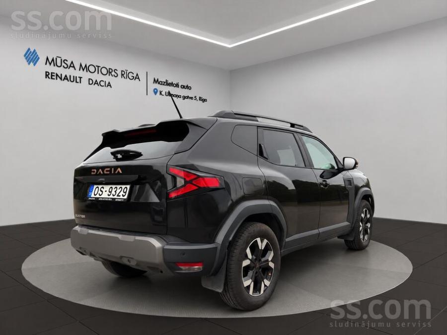 Black Dacia Duster 2025 in Riga, with an engine capacity of 1.20 L and mileage of 34 thousand km for 19595 €, photo 7 on AUTOMOTO.COM.LV