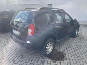 Black Dacia Duster 2011 in Kaunas, with an engine capacity of 1.60 L and mileage of 153 thousand km for 2900 €, photo 7 on AUTOMOTO.COM.LV