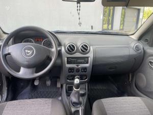 Black Dacia Duster 2011 in Kaunas, with an engine capacity of 1.60 L and mileage of 153 thousand km for 2900 €, photo 11 on AUTOMOTO.COM.LV