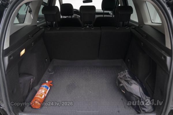 Black Dacia Duster 2021 in Tallinn, with an engine capacity of 1.00 L and mileage of 80 thousand km for 9900 €, photo 10 on AUTOMOTO.COM.LV