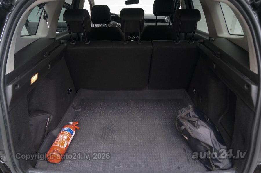 Melns Dacia Duster 2021 Tallina, ar dzinēja tilpumu 1.00 L un nobraukumu 80 tūkst. km par 9900 €, foto 11 vietnē AUTOMOTO.COM.LV