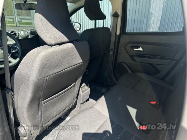 Melns Dacia Duster 2022 Tallina, ar dzinēja tilpumu 1.30 L un nobraukumu 36 tūkst. km par 14990 €, foto 6 vietnē AUTOMOTO.COM.LV