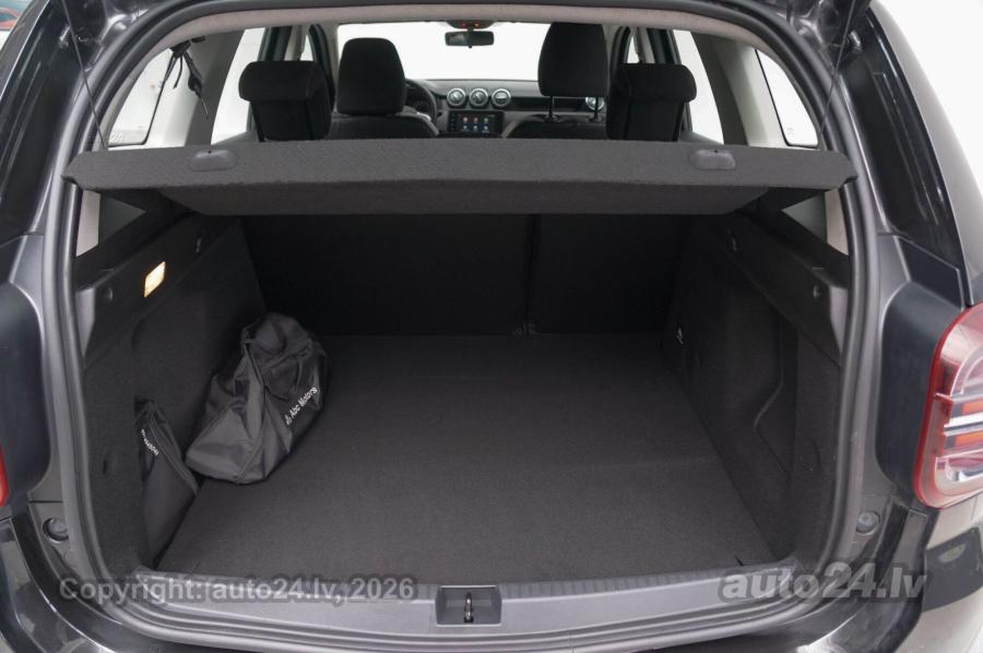 Melns Dacia Duster 2022 Tallina, ar dzinēja tilpumu 1.00 L un nobraukumu 67 tūkst. km par 10990 €, foto 12 vietnē AUTOMOTO.COM.LV