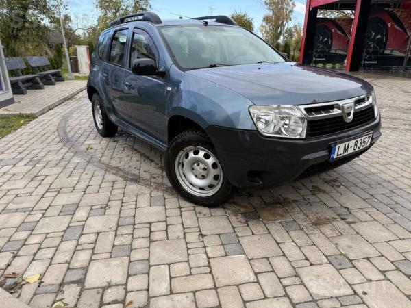 Zils Dacia Duster 2010 Madona, ar dzinēja tilpumu 1.50 L un nobraukumu 330 tūkst. km par 3100 €, foto 1 vietnē AUTOMOTO.COM.LV