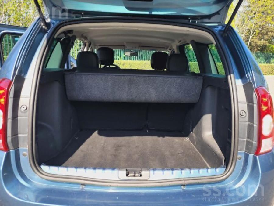 Blue Dacia Duster 2011 in Riga, with an engine capacity of 1.60 L and mileage of 175 thousand km for 7200 €, photo 21 on AUTOMOTO.COM.LV
