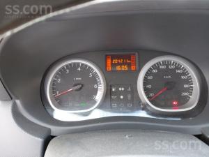 Zils Dacia Duster 2011 Jelgava, ar dzinēja tilpumu 1.50 L un nobraukumu 204 tūkst. km par 5700 €, foto 4 vietnē AUTOMOTO.COM.LV