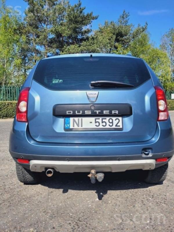 Zils Dacia Duster 2011 Rīga, ar dzinēja tilpumu 1.60 L un nobraukumu 175 tūkst. km par 7200 €, foto 4 vietnē AUTOMOTO.COM.LV