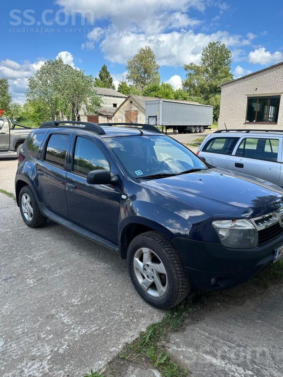 Zils Dacia Duster 2011 Ventspils, ar dzinēja tilpumu 1.60 L un nobraukumu 259 tūkst. km par 3500 €, foto 3 vietnē AUTOMOTO.COM.LV
