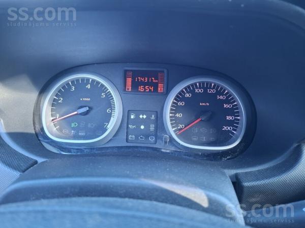Zils Dacia Duster 2011 Bauska, ar dzinēja tilpumu 1.50 L un nobraukumu 174 tūkst. km par 4800 €, foto 7 vietnē AUTOMOTO.COM.LV