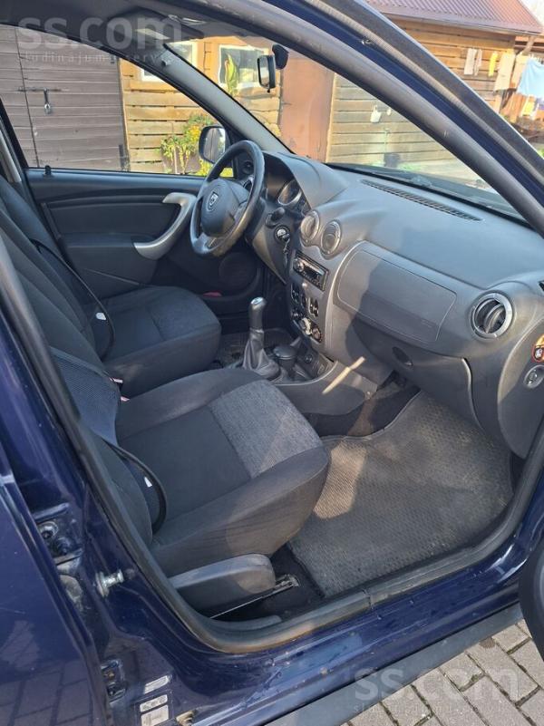 Zils Dacia Duster 2011 Bauska, ar dzinēja tilpumu 1.50 L un nobraukumu 174 tūkst. km par 4800 €, foto 9 vietnē AUTOMOTO.COM.LV