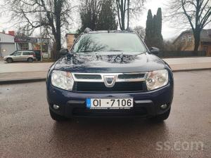 Blue Dacia Duster 2012 in Cesis, with an engine capacity of 1.50 L and mileage of 264 thousand km for 5750 €, photo 3 on AUTOMOTO.COM.LV