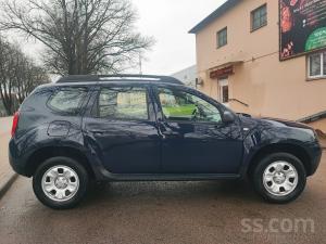 Blue Dacia Duster 2012 in Cesis, with an engine capacity of 1.50 L and mileage of 264 thousand km for 5750 €, photo 8 on AUTOMOTO.COM.LV