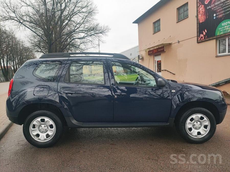 Blue Dacia Duster 2012 in Cesis, with an engine capacity of 1.50 L and mileage of 264 thousand km for 5750 €, photo 8 on AUTOMOTO.COM.LV