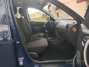 Blue Dacia Duster 2012 in Cesis, with an engine capacity of 1.50 L and mileage of 264 thousand km for 5750 €, photo 11 on AUTOMOTO.COM.LV