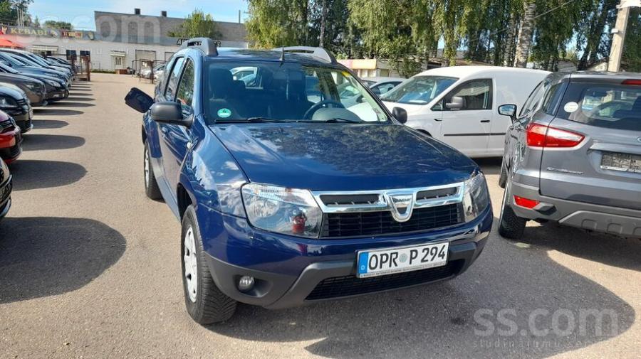 Blue Dacia Duster 2012 in Riga, with an engine capacity of 1.50 L and mileage of 210 thousand km for 4900 €, photo 3 on AUTOMOTO.COM.LV