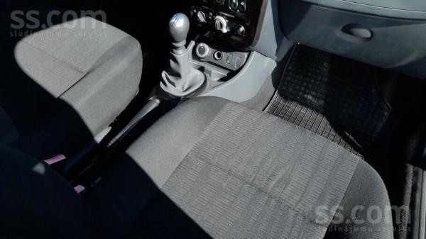 Синий Дачия Duster 2012 в Рига, объемом двигателя 1.50 л и пробегом 210 тыс. км за 4900 €, фото 10 на AUTOMOTO.COM.LV