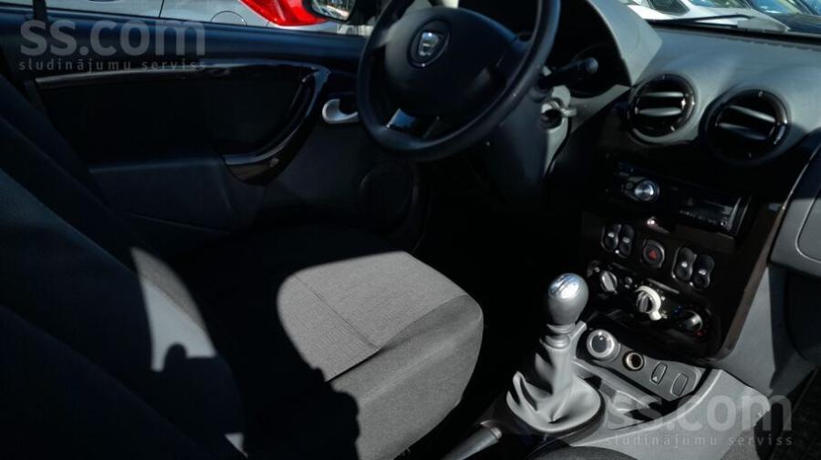 Blue Dacia Duster 2012 in Riga, with an engine capacity of 1.50 L and mileage of 210 thousand km for 4900 €, photo 12 on AUTOMOTO.COM.LV