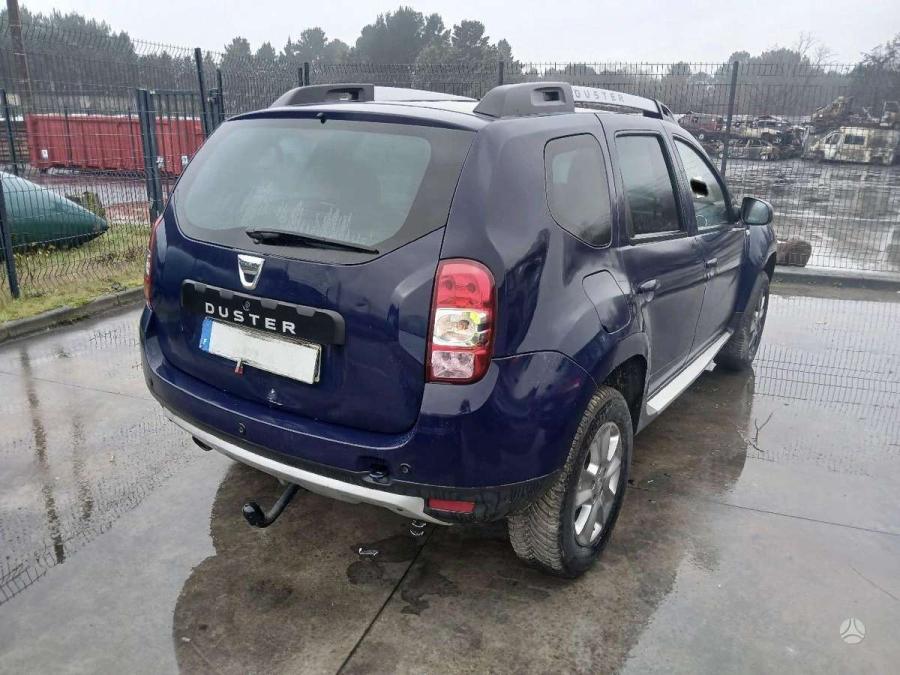 Blue Dacia Duster 2014 in Taurage, with an engine capacity of 1.20 L and mileage of 180 thousand km for 3900 €, photo 5 on AUTOMOTO.COM.LV