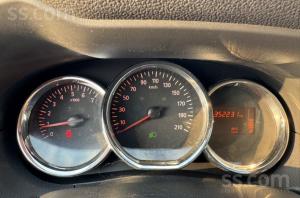 Zils Dacia Duster 2014 Ogre, ar dzinēja tilpumu 1.50 L un nobraukumu 352 tūkst. km par 4700 €, foto 6 vietnē AUTOMOTO.COM.LV