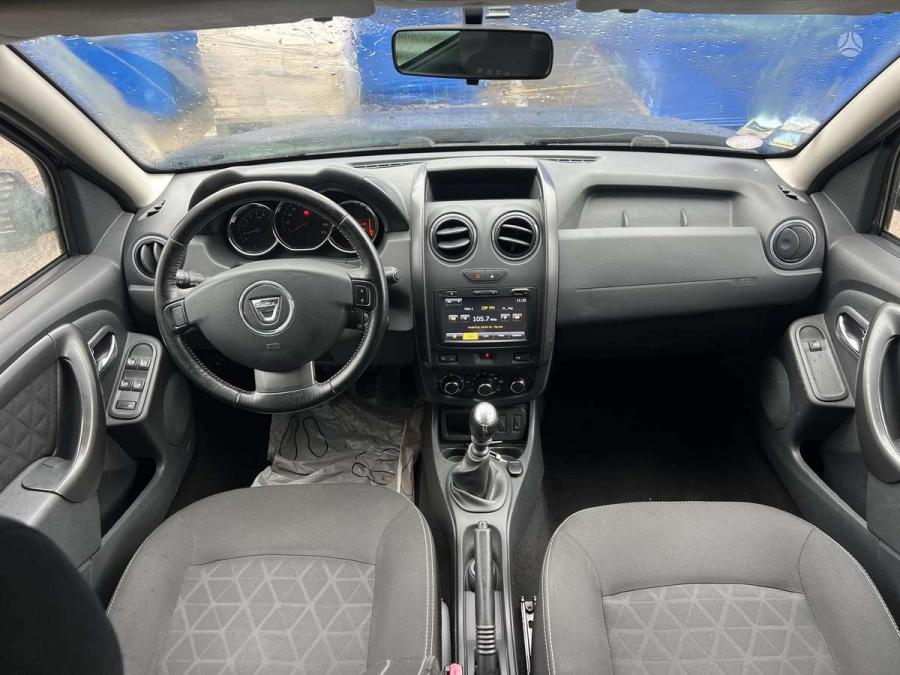 Blue Dacia Duster 2014 in Vilnius, with an engine capacity of 1.20 L and mileage of 183 thousand km for 4400 €, photo 8 on AUTOMOTO.COM.LV