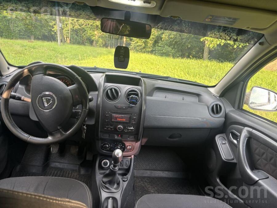 Zils Dacia Duster 2014 Rēzekne, ar dzinēja tilpumu 1.50 L un nobraukumu 236 tūkst. km par 5200 €, foto 7 vietnē AUTOMOTO.COM.LV