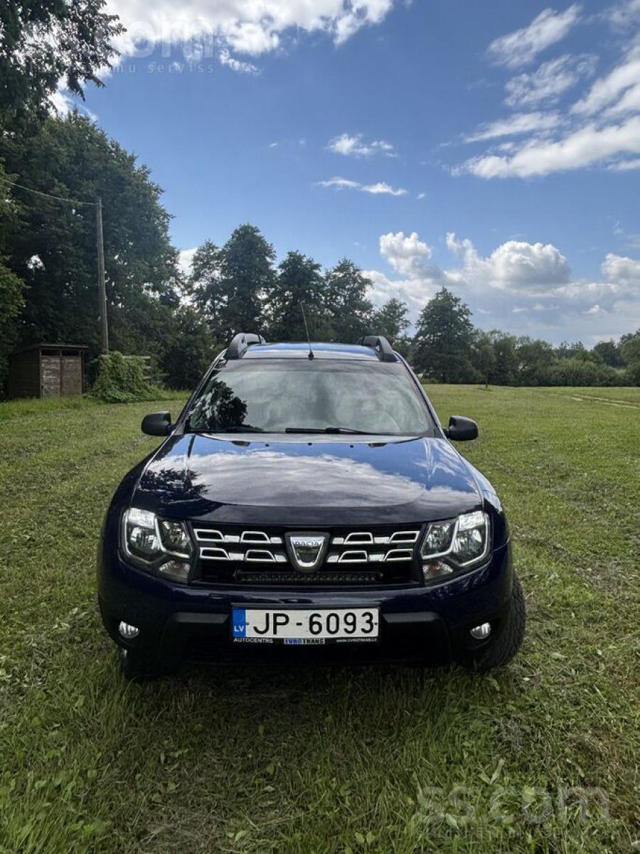 Blue Dacia Duster 2014 in Rezekne, with an engine capacity of 1.50 L and mileage of 236 thousand km for 4990 €, photo 1 on AUTOMOTO.COM.LV