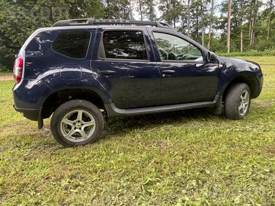 Blue Dacia Duster 2014 in Rezekne, with an engine capacity of 1.50 L and mileage of 236 thousand km for 4990 €, photo 7 on AUTOMOTO.COM.LV