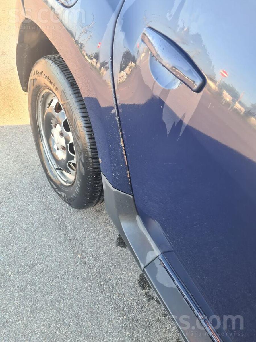Blue Dacia Duster 2014 in Riga, with an engine capacity of 1.50 L and mileage of 257 thousand km for 4300 €, photo 5 on AUTOMOTO.COM.LV