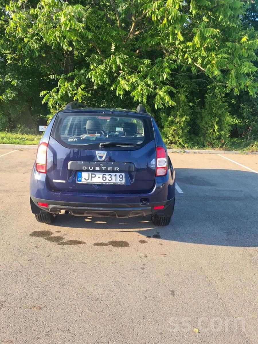 Blue Dacia Duster 2014 in Riga, with an engine capacity of 1.50 L and mileage of 257 thousand km for 4300 €, photo 4 on AUTOMOTO.COM.LV