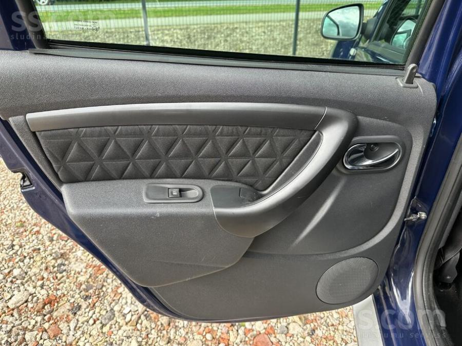 Zils Dacia Duster 2014 Cēsis, ar dzinēja tilpumu 1.20 L un nobraukumu 0 tūkst. km par 6900 €, foto 20 vietnē AUTOMOTO.COM.LV