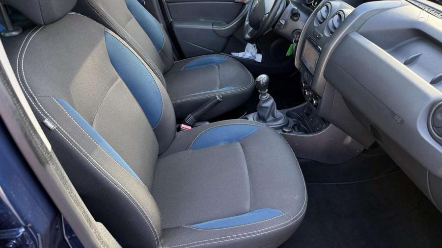 Blue Dacia Duster 2015 in Ukmerge, with an engine capacity of 1.20 L and mileage of 181 thousand km for 4750 €, photo 13 on AUTOMOTO.COM.LV