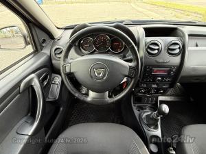 Zils Dacia Duster 2016 Tartu, ar dzinēja tilpumu 1.50 L un nobraukumu 169 tūkst. km par 6799 €, foto 9 vietnē AUTOMOTO.COM.LV