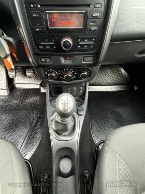 Zils Dacia Duster 2016 Tartu, ar dzinēja tilpumu 1.50 L un nobraukumu 169 tūkst. km par 6799 €, foto 11 vietnē AUTOMOTO.COM.LV