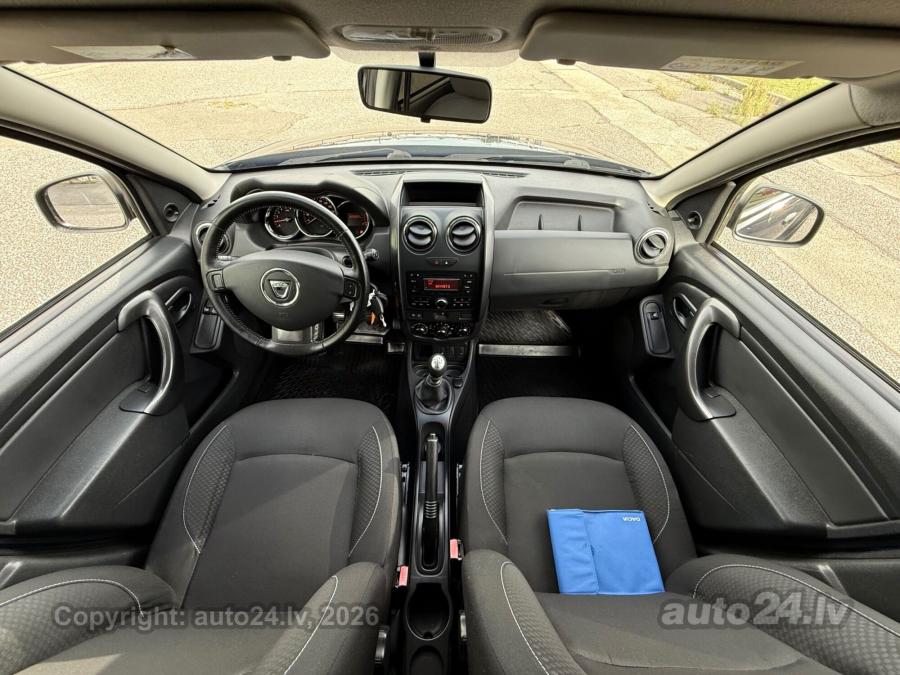 Zils Dacia Duster 2016 Tartu, ar dzinēja tilpumu 1.50 L un nobraukumu 169 tūkst. km par 6799 €, foto 12 vietnē AUTOMOTO.COM.LV