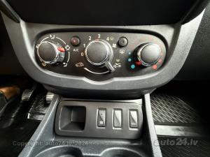 Zils Dacia Duster 2016 Tartu, ar dzinēja tilpumu 1.50 L un nobraukumu 169 tūkst. km par 6799 €, foto 13 vietnē AUTOMOTO.COM.LV