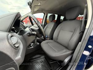 Zils Dacia Duster 2016 Tartu, ar dzinēja tilpumu 1.50 L un nobraukumu 169 tūkst. km par 6799 €, foto 15 vietnē AUTOMOTO.COM.LV