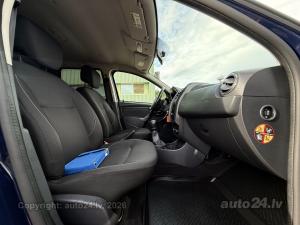 Zils Dacia Duster 2016 Tartu, ar dzinēja tilpumu 1.50 L un nobraukumu 169 tūkst. km par 6799 €, foto 17 vietnē AUTOMOTO.COM.LV