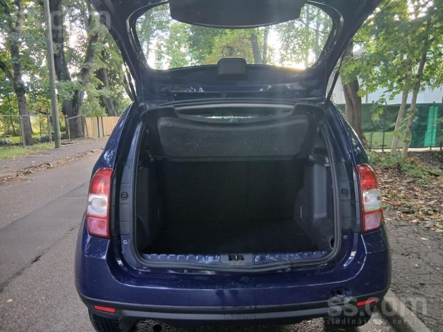 Zils Dacia Duster 2017 Rīga, ar dzinēja tilpumu 1.60 L un nobraukumu 183 tūkst. km par 5800 €, foto 12 vietnē AUTOMOTO.COM.LV