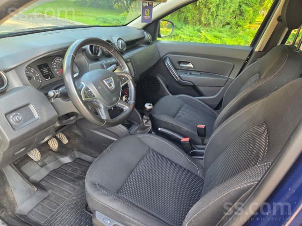 Zils Dacia Duster 2018 Jēkabpils, ar dzinēja tilpumu 1.50 L un nobraukumu 178 tūkst. km par 8350 €, foto 6 vietnē AUTOMOTO.COM.LV