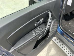 Blue Dacia Duster 2018 in Alytus, with an engine capacity of 1.20 L and mileage of 203 thousand km for 8650 €, photo 10 on AUTOMOTO.COM.LV