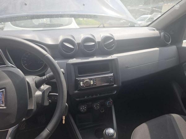 Blue Dacia Duster 2018 in Taurage, with an engine capacity of 1.60 L and mileage of 83 thousand km for 4800 €, photo 4 on AUTOMOTO.COM.LV