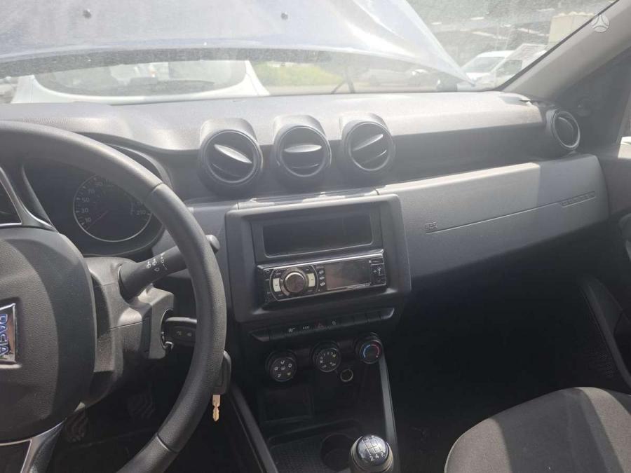 Zils Dacia Duster 2018 Tauragė, ar dzinēja tilpumu 1.60 L un nobraukumu 83 tūkst. km par 4800 €, foto 5 vietnē AUTOMOTO.COM.LV