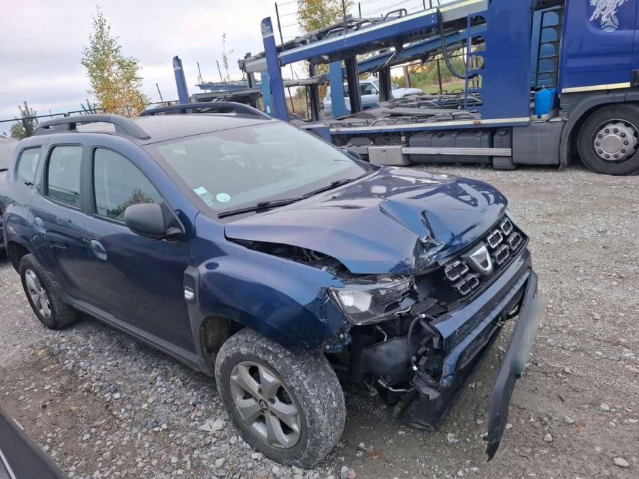 Blue Dacia Duster 2018 in Taurage, with an engine capacity of 1.46 L and mileage of 165 thousand km for 5650 €, photo 3 on AUTOMOTO.COM.LV