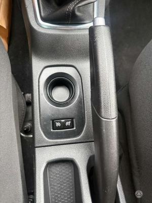 Blue Dacia Duster 2019 in Telschi, with an engine capacity of 1.60 L and mileage of 250 thousand km for 7200 €, photo 18 on AUTOMOTO.COM.LV